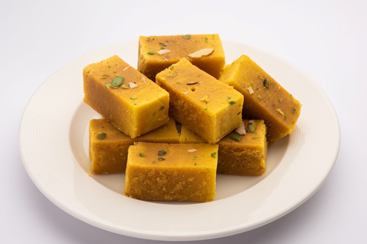 Mysore Pak Recipe | Rich Gram Flour confection | veg recipes Kitchen